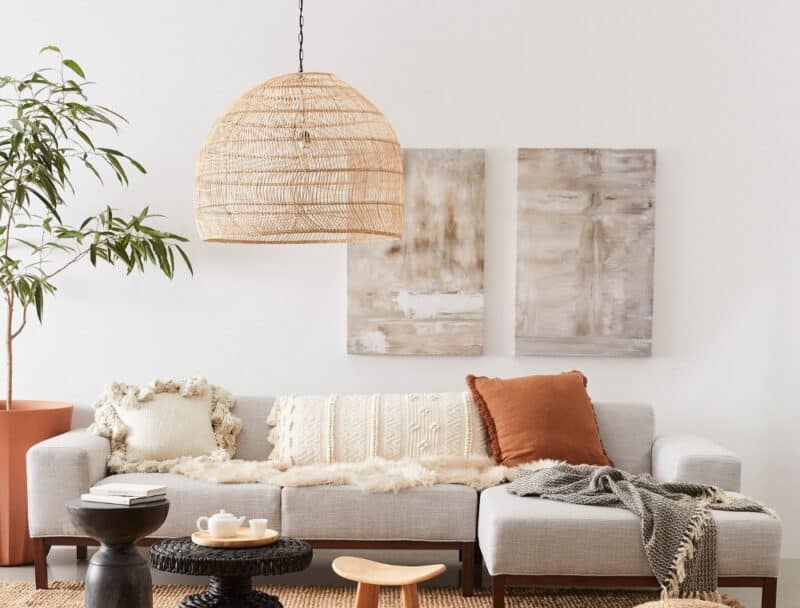 The Art of Illumination: Choosing Lighting for a Japandi Living Room